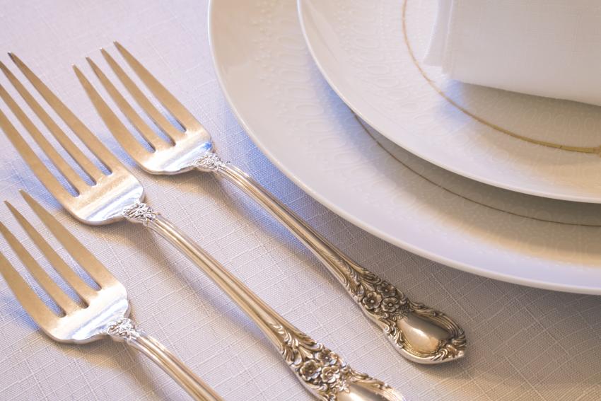 Identifying Antique Silverware Patterns and Popular Designs | LoveToKnow