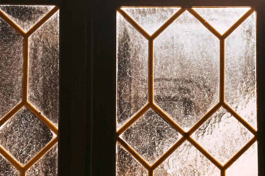 How Antique Leaded Glass Windows Create Instant Charm | LoveToKnow