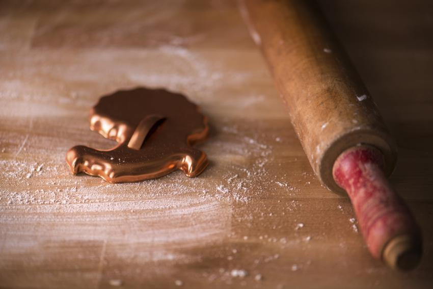Antique Cookie Cutters History & Value | LoveToKnow