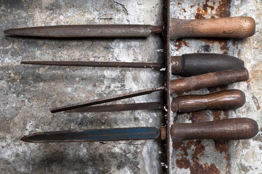 Pictures of Antique Hand Tools and Their Usage | LoveToKnow