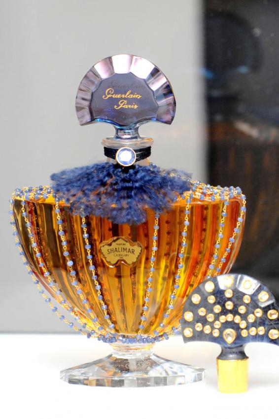 7 Vintage Perfumes to Take You Back in Time | LoveToKnow