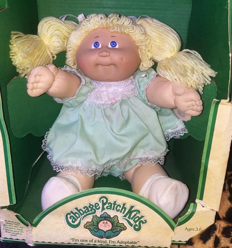 9 Vintage Dolls Worth Way More Than Pretend Money | LoveToKnow