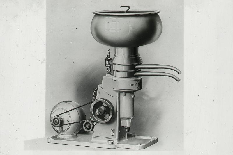 Antique Cream Separator: A Game-Changer for Dairy Farmers | LoveToKnow