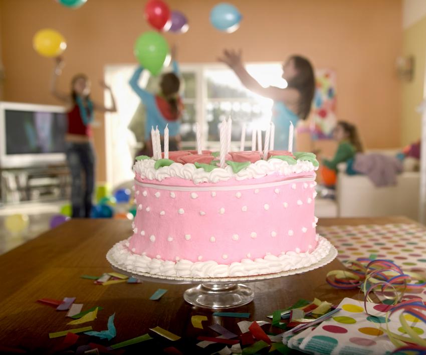 25 Fun Birthday Photoshoot Ideas for All Ages | LoveToKnow