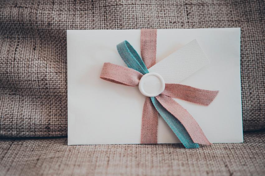 Dry Weddings: 10 Tips to Get You From Invitation to Reception | LoveToKnow