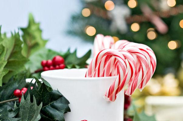 12 Rad Ways We Celebrated Christmas in the 80s | LoveToKnow