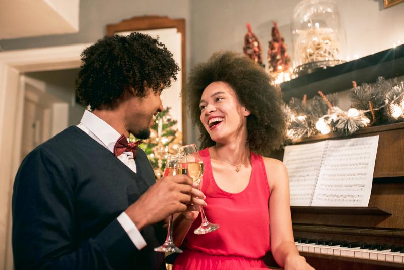 13 Wonderful Christmas Carols From Around the World | LoveToKnow
