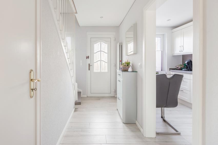 13 Entryway Organization Ideas for a Welcoming Home | LoveToKnow