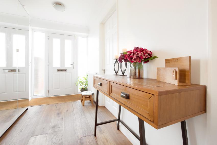 13 Entryway Organization Ideas for a Welcoming Home | LoveToKnow