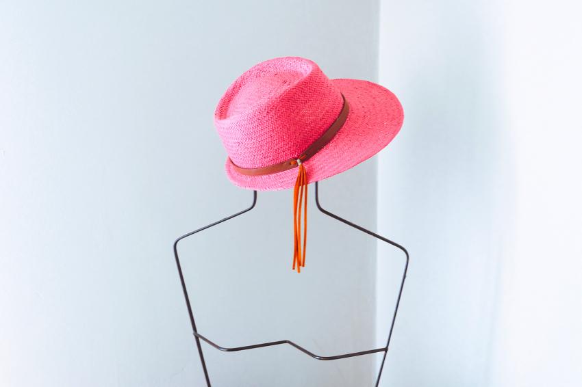16 Clever Hat Storage Ideas to Maximize Your Space | LoveToKnow