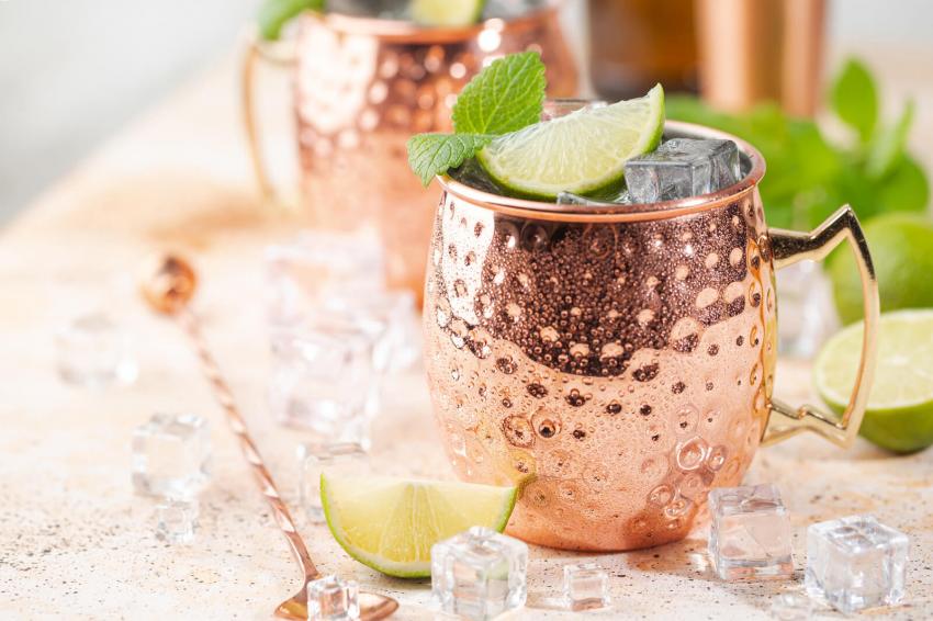 The Essential Guide to Cocktail Glasses: Every Type You Need | LoveToKnow