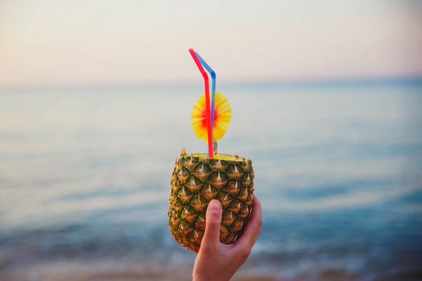 11 Hawaiian Drink Recipes That Are Straight From Paradise | LoveToKnow