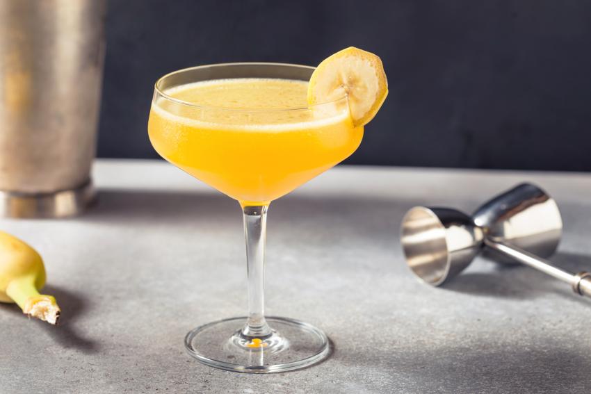 8 Banana Rum Drinks to Sip for an Instant Vacation | LoveToKnow