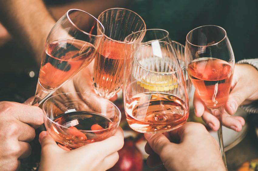 12 Bachelorette Party Drinks to Celebrate the Bride-to-Be | LoveToKnow