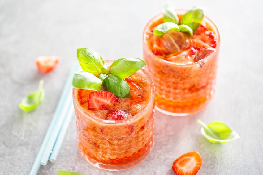 15 April Drinks as Refreshing as an April Shower | LoveToKnow