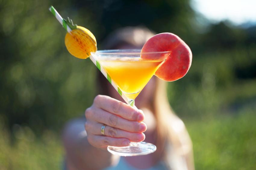 15 April Drinks as Refreshing as an April Shower | LoveToKnow