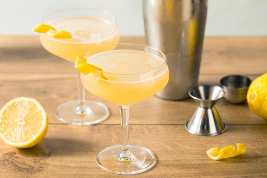 15 April Drinks as Refreshing as an April Shower | LoveToKnow