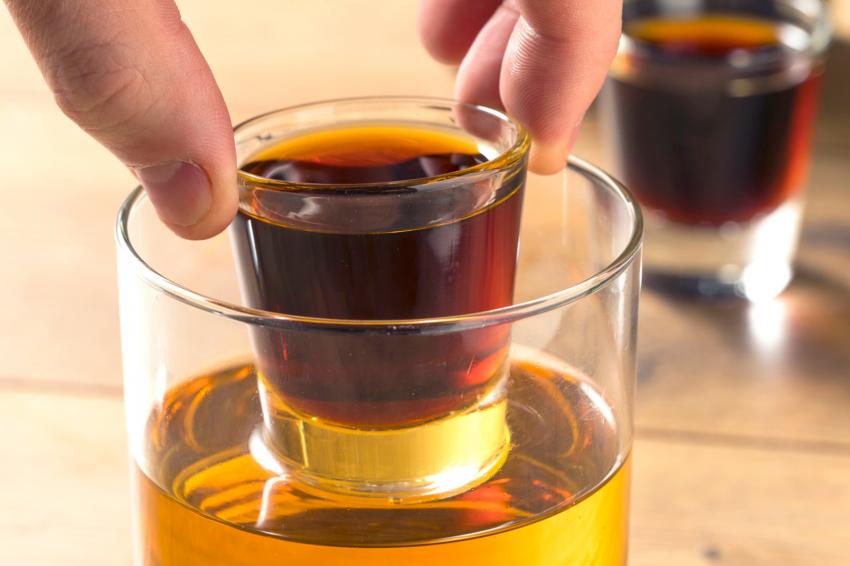 13 College Alcohol Drinks That Actually Taste Good | LoveToKnow