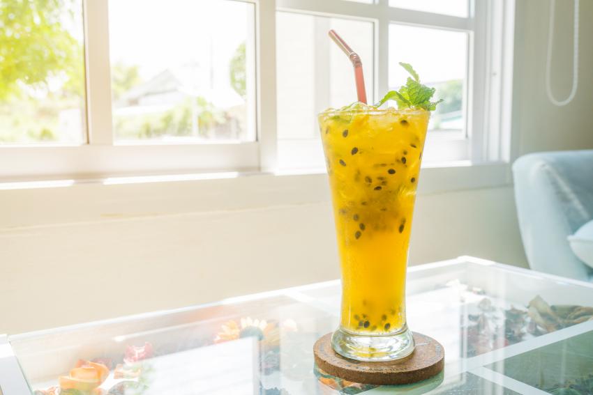 8 Passion Fruit Cocktails Bursting With Exotic Flavors | LoveToKnow