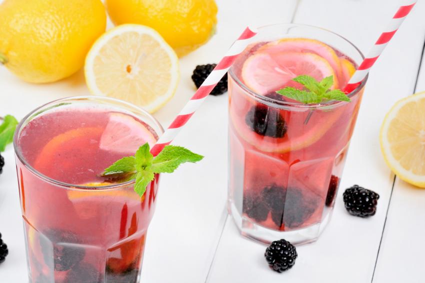 12 Boozy Lemonade Recipes for a Sip of Sunshine | LoveToKnow