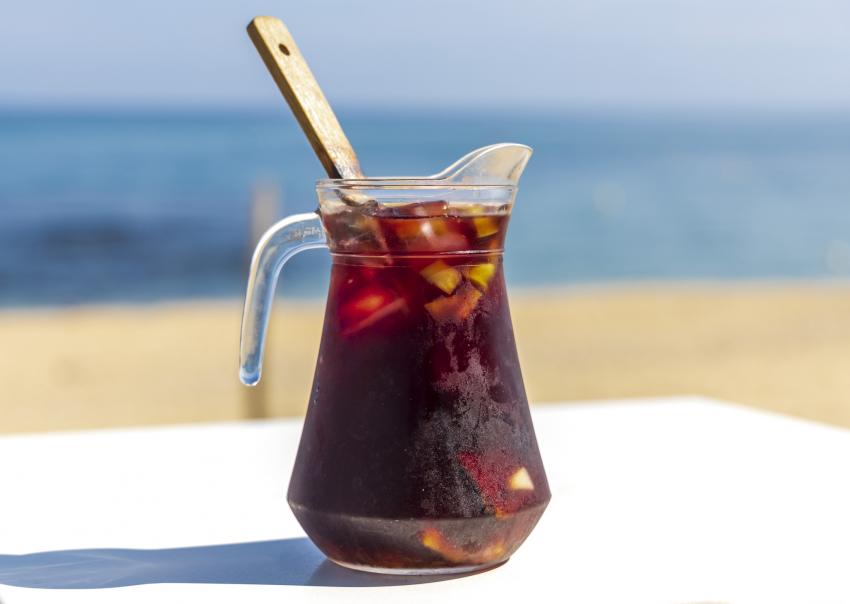 5 Easter Punch Recipes to Serve for Brunch or Dinner | LoveToKnow