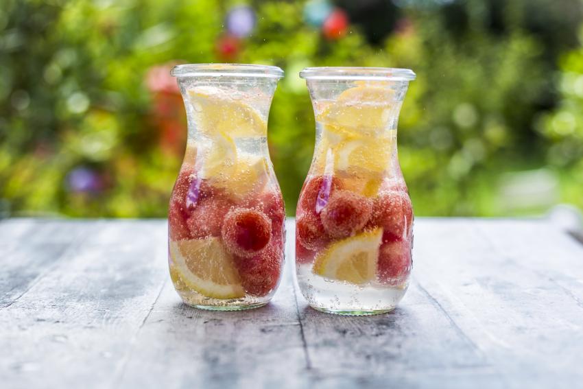 6 White Claw Cocktails Perfect for Spring & Summer Sipping | LoveToKnow