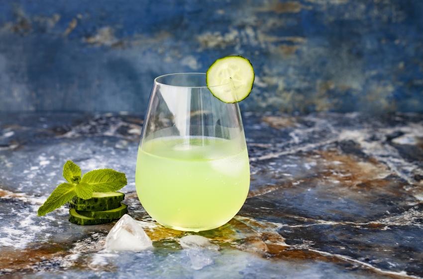 10 Spritz Cocktail Recipes for Light Refreshment | LoveToKnow