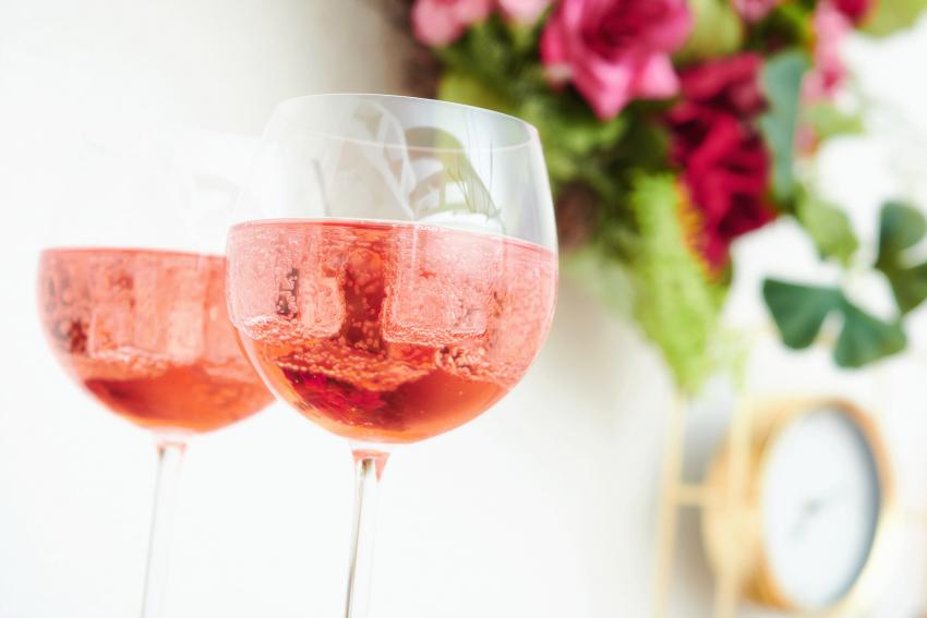 10 Spritz Cocktail Recipes for Light Refreshment | LoveToKnow