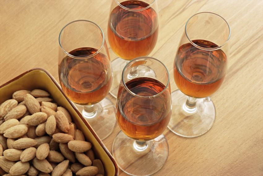 8 Sherry Cocktails That Are Sophisticated Sippers | LoveToKnow