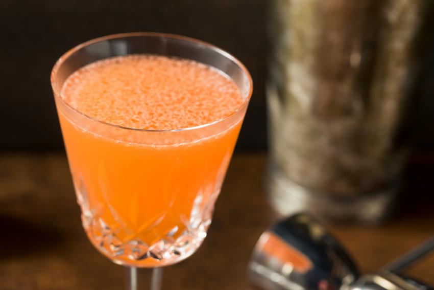 6 Paper Plane Cocktails & Variations to Give You a Lift | LoveToKnow