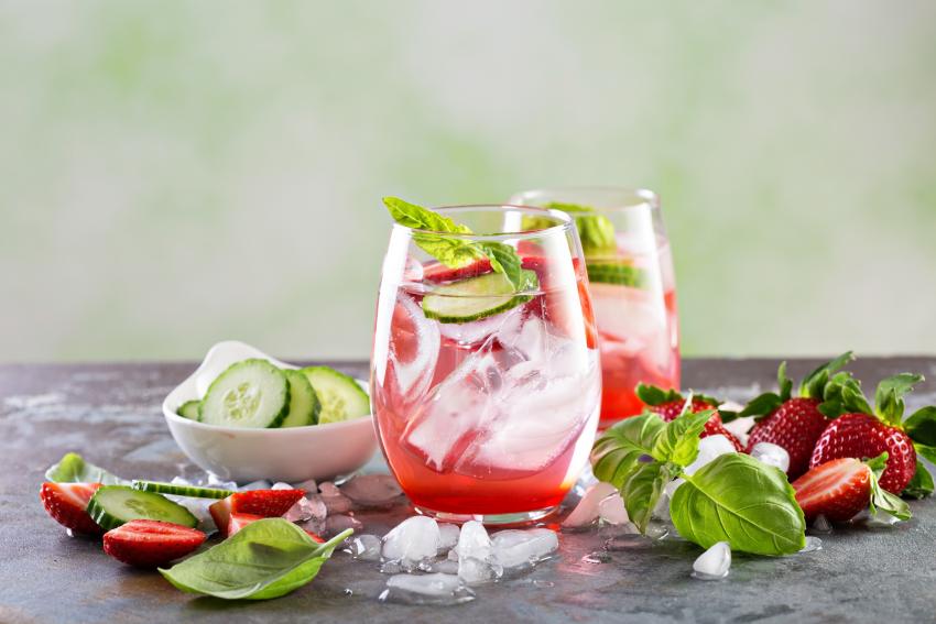 9 Revitalizing Gin Spring Cocktails With Botanical Flare | LoveToKnow