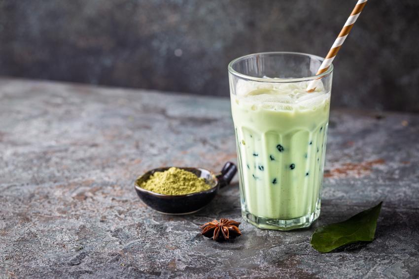 8 Matcha Cocktails That'll Make Everyone Green With Envy | LoveToKnow