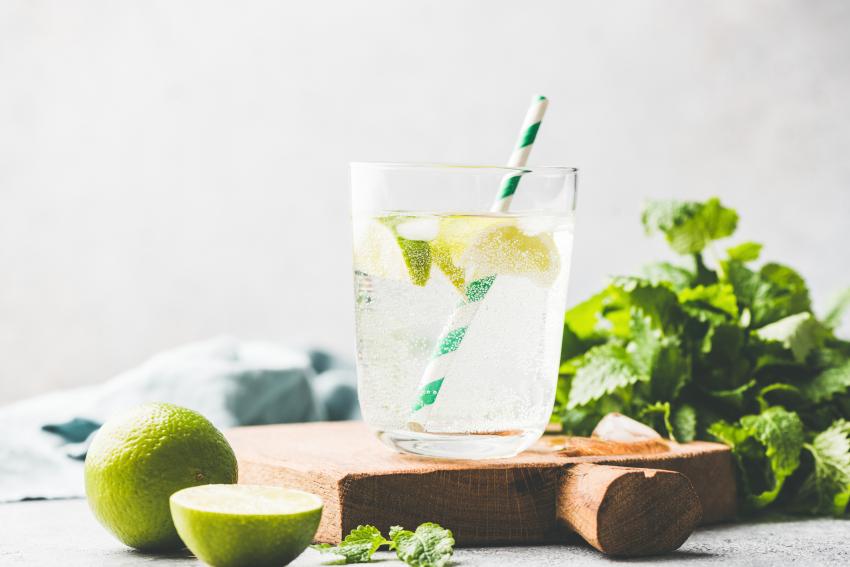 8 Clean & Clear Cocktails That Will Be Clear Winners | LoveToKnow