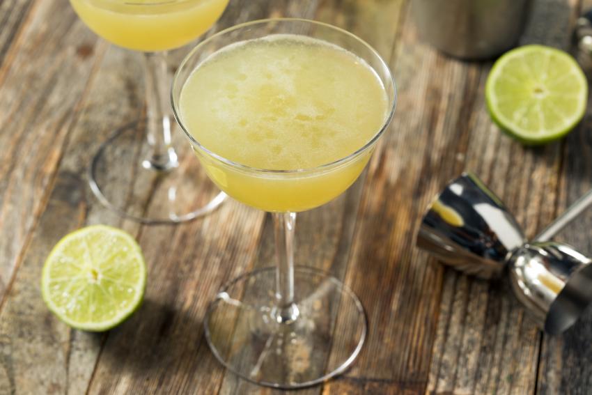 10 Classic Speakeasy Cocktails for a Taste of Prohibition | LoveToKnow