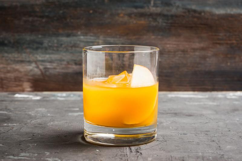 Bright and Crisp Apple Bomb Cocktail Recipe | LoveToKnow