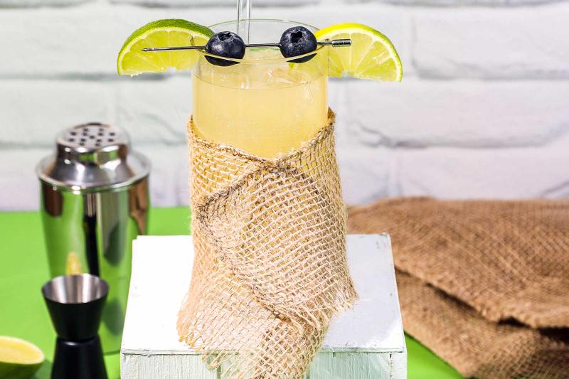 Yummy Baby Yoda Drink (and Other Star Wars Cocktails) | LoveToKnow