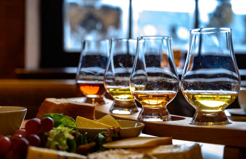 13 Solid Gold Scotch Food Pairings for the Perfect Bite & Sip | LoveToKnow