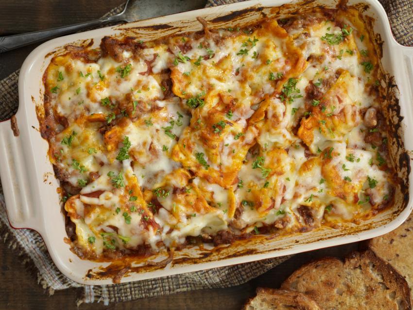 18 Crowd-Pleasing Super Bowl Potluck Foods That'll Get All the Cheers ...