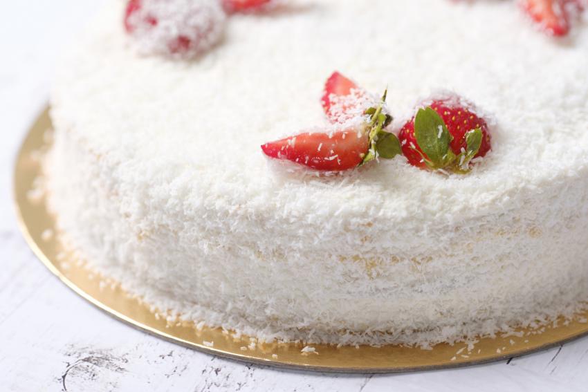 Costco Cake Hacks to Create Bespoke Cakes for Any Occasion | LoveToKnow