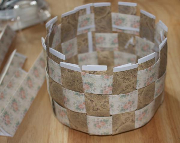 How to Weave a Paper Basket | LoveToKnow