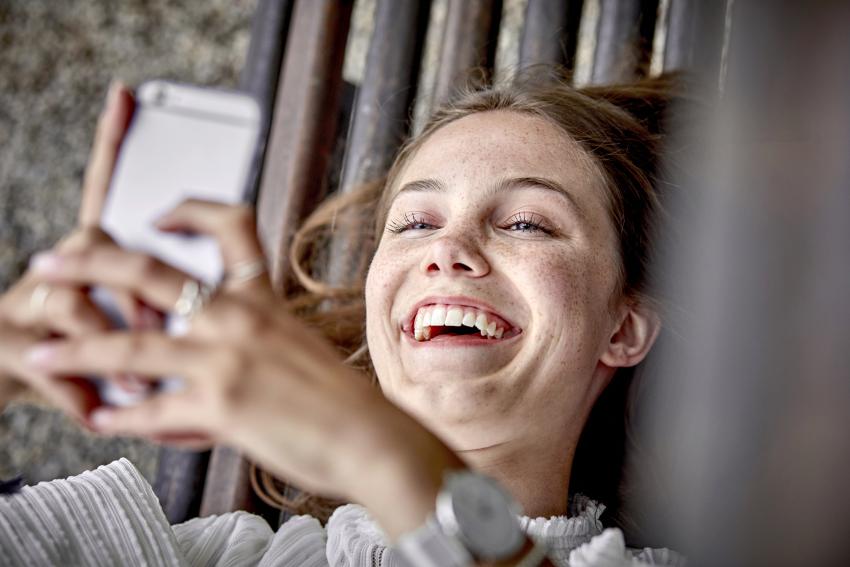 30+ Funny Compliments That Are So Oddly Cute They'll Make Anyone Laugh ...