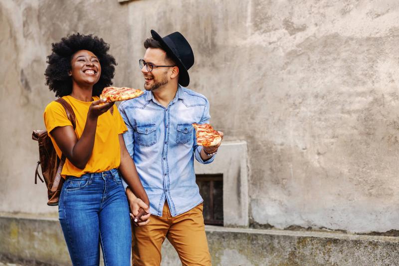 12 Anniversary Date Ideas to Make You Fall in Love All Over Again ...