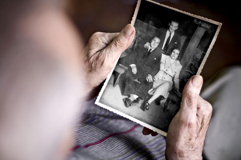 60 Heartfelt Quotes to Keep Your Loved One's Memory Alive | LoveToKnow