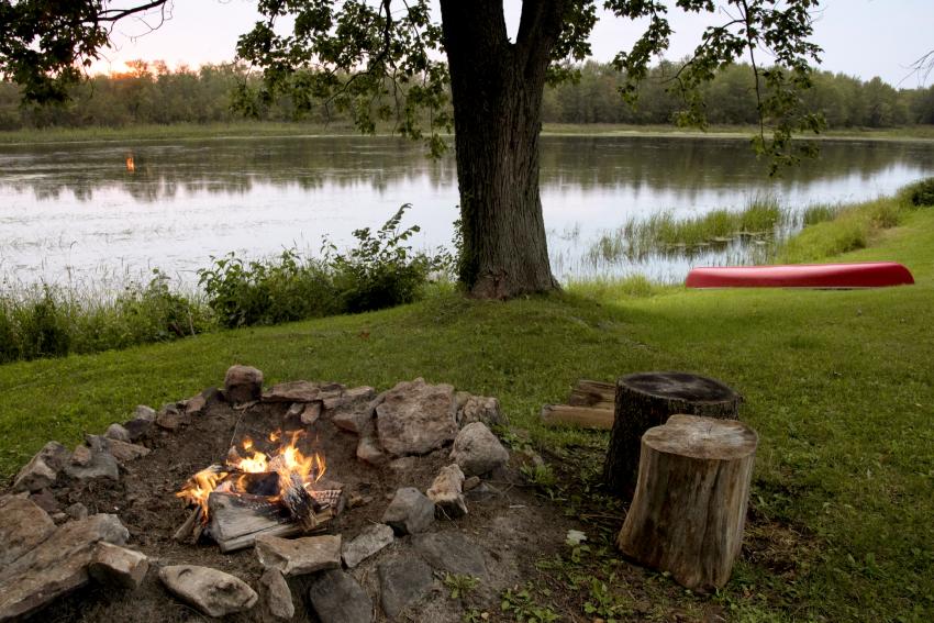 10 Blazing Tips for Starting a Campfire Safely and Simply | LoveToKnow