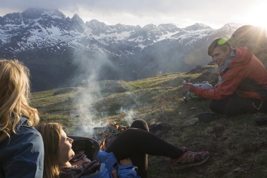 10 Blazing Tips for Starting a Campfire Safely and Simply | LoveToKnow