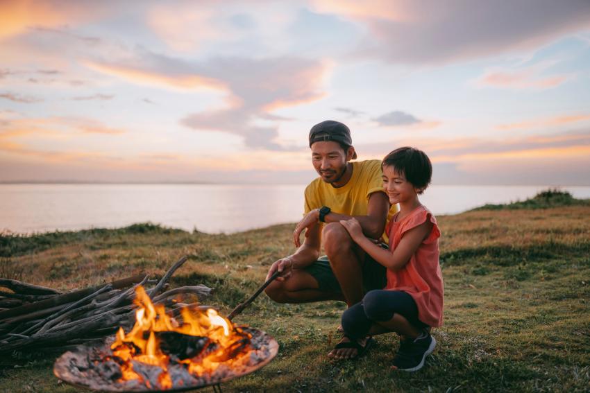 10 Blazing Tips for Starting a Campfire Safely and Simply | LoveToKnow