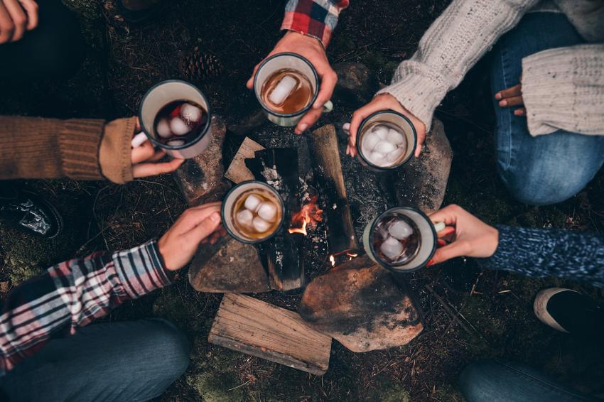 19 Camping Cocktails to Light You Up by the Fire | LoveToKnow