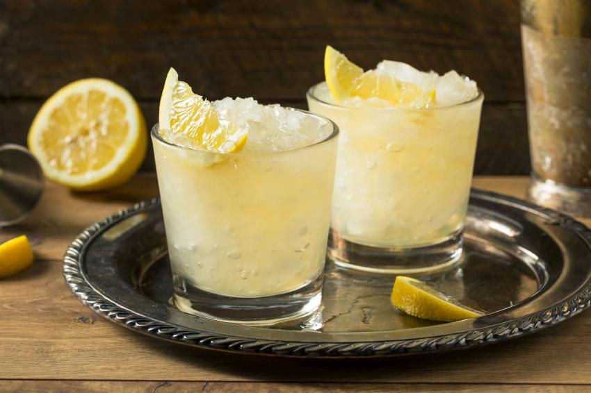 9 Crown Royal Cocktails Fit for a King or Queen | LoveToKnow