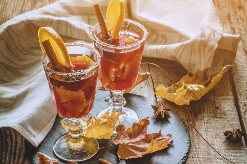 13 Maple Bourbon & Maple Whiskey Cocktails You'll Fall For | LoveToKnow