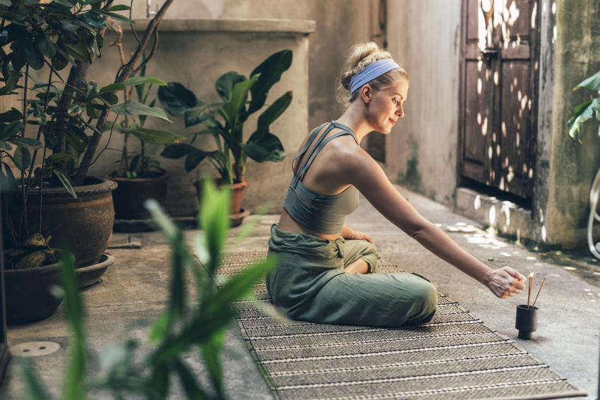 32 Meditation Garden Ideas for a Peaceful Outdoor Space | LoveToKnow